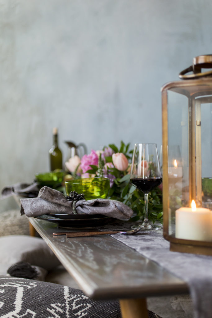 Luxurious Linens Styled Shoot