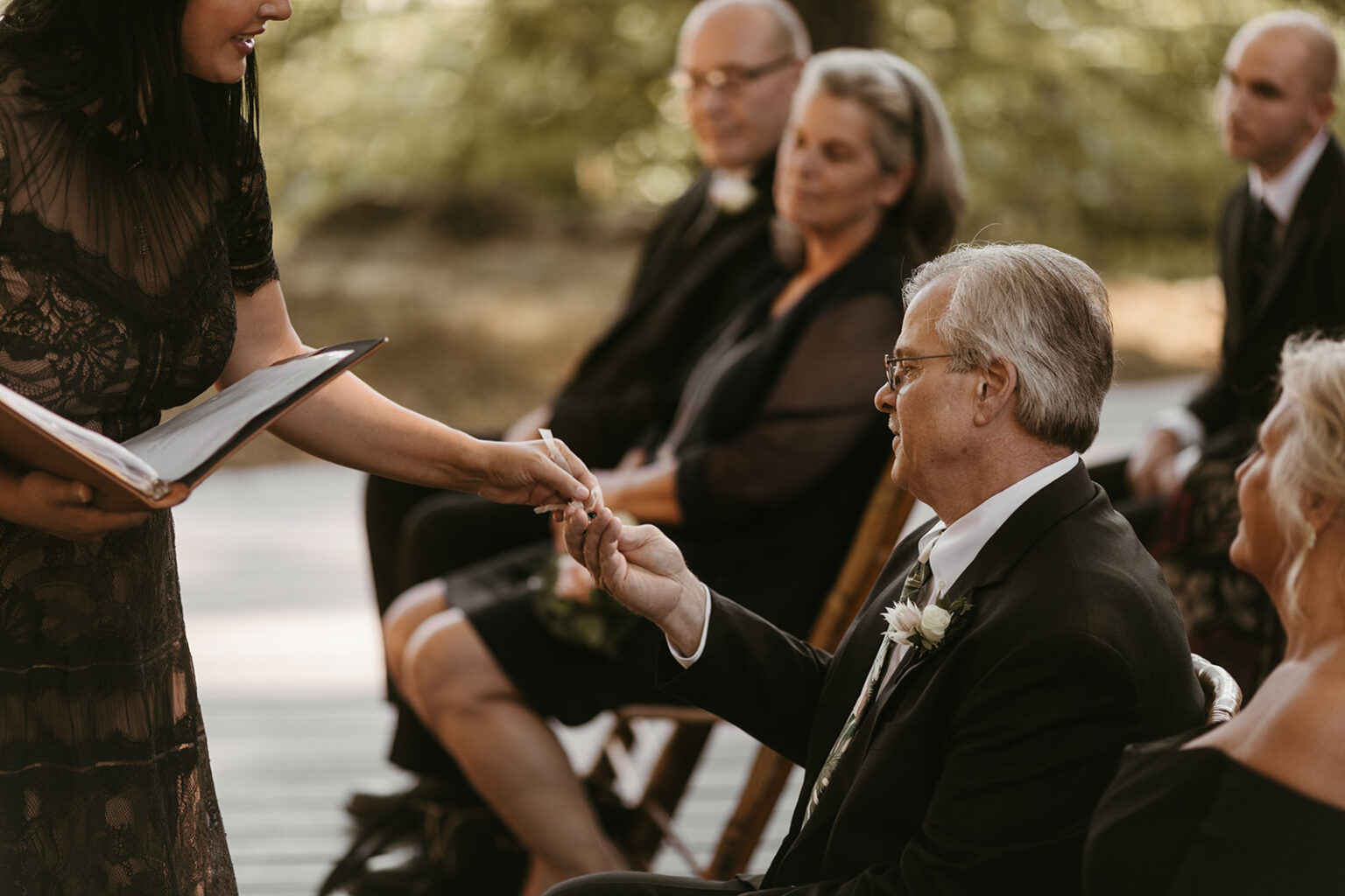 Lush Tropicals: Intimate Wedding in the Pocono Mountains