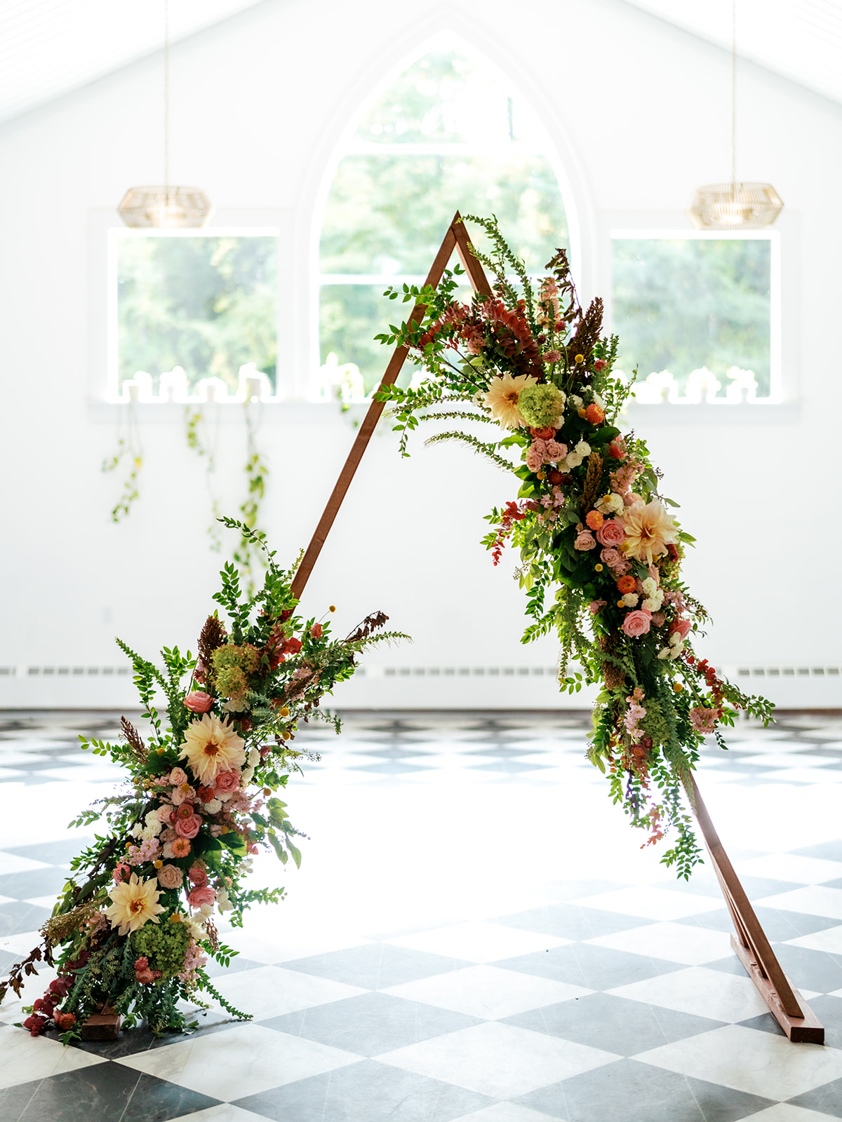 Modern & Colorful Autumn Wedding at Pocono Palms