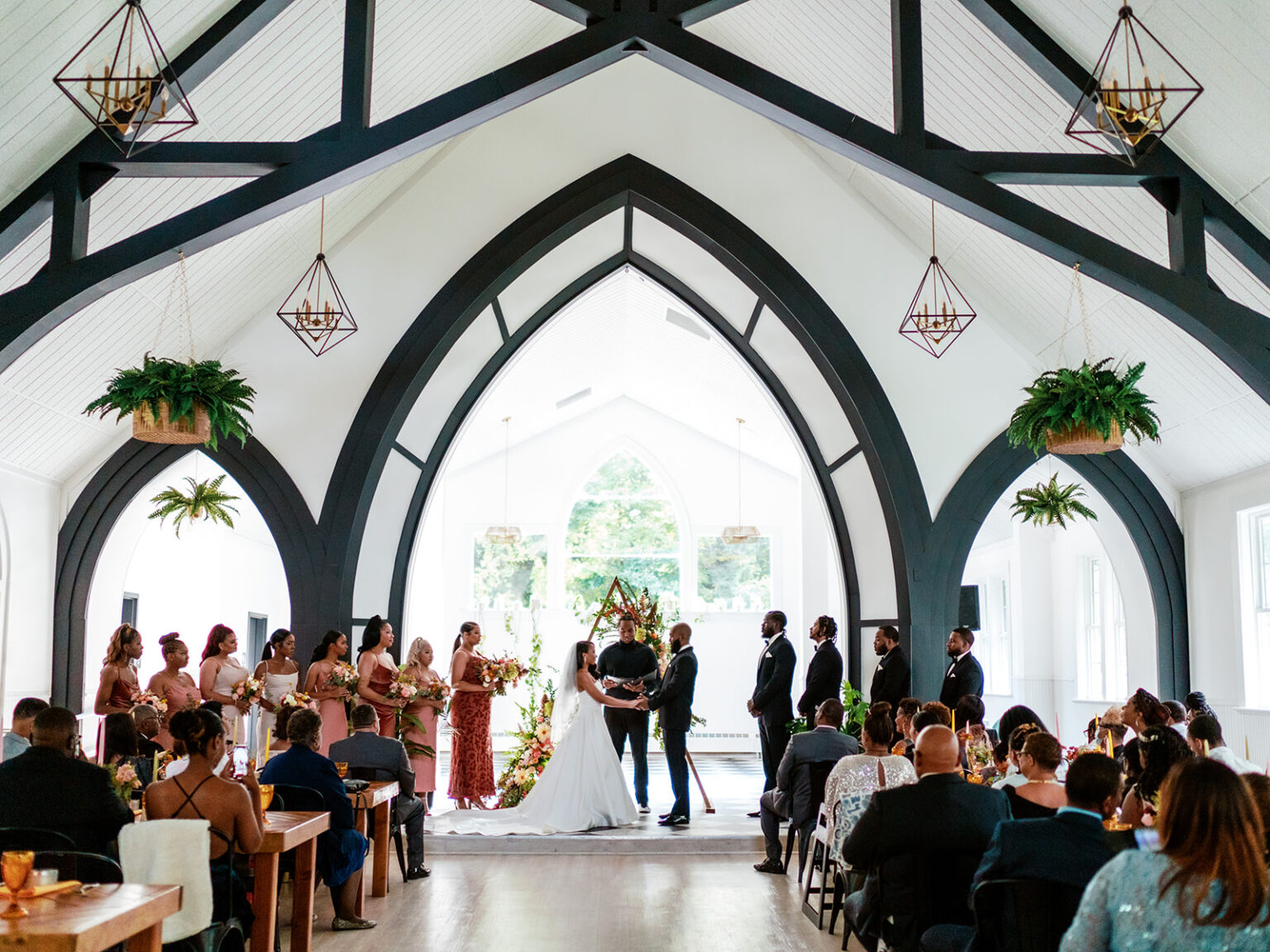 Modern & Colorful Autumn Wedding at Pocono Palms