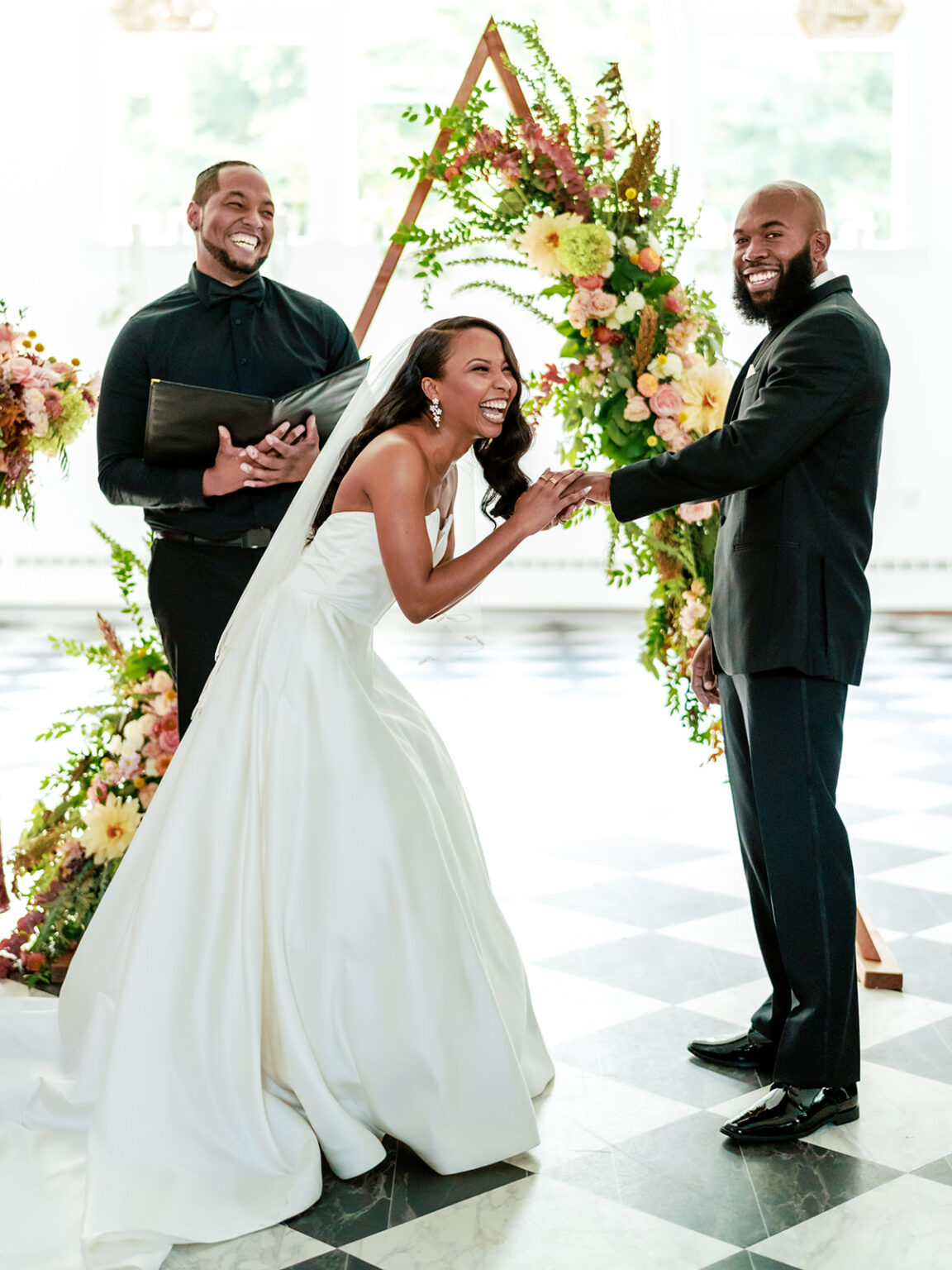 Modern & Colorful Autumn Wedding at Pocono Palms