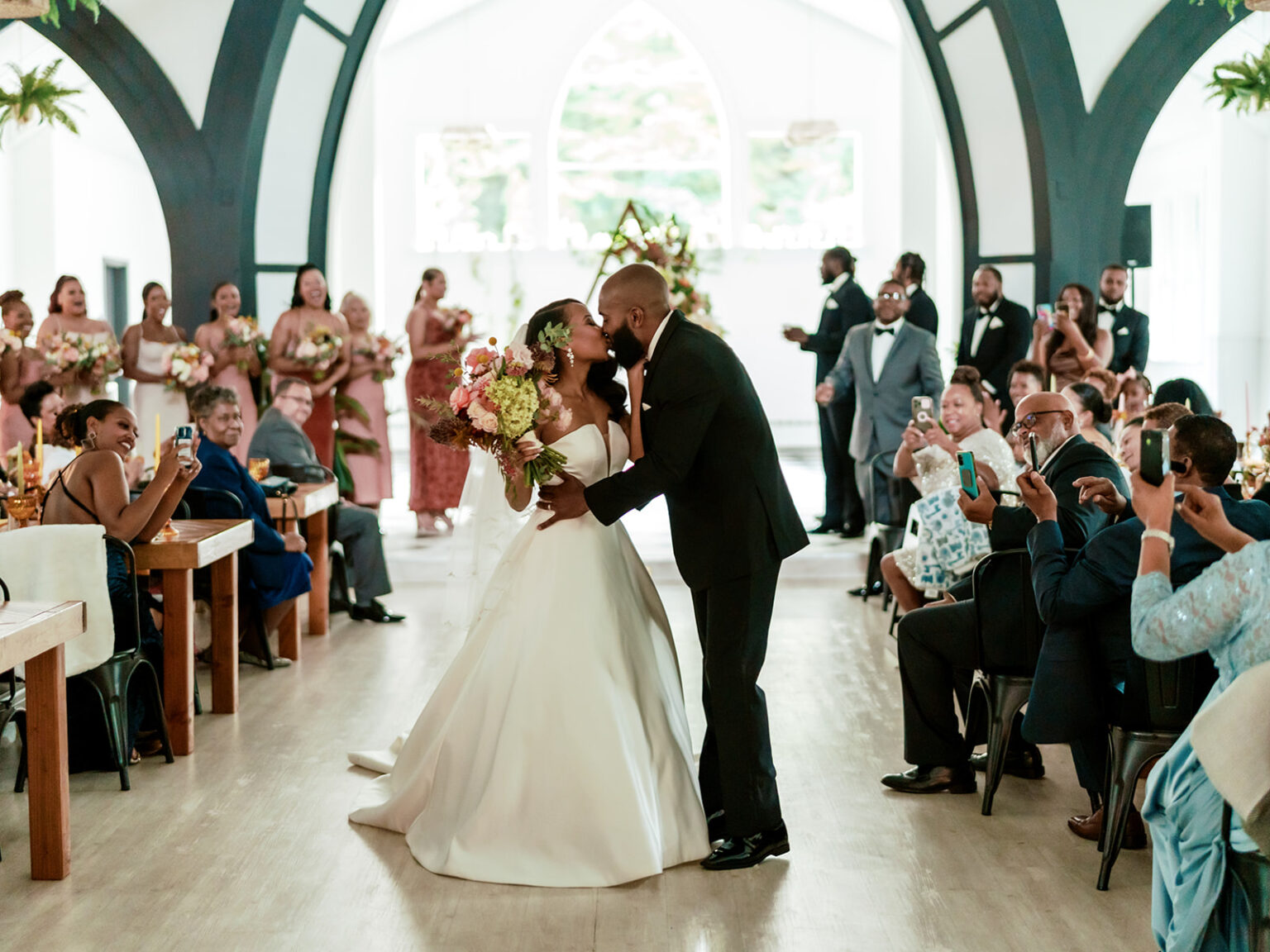 Modern & Colorful Autumn Wedding at Pocono Palms