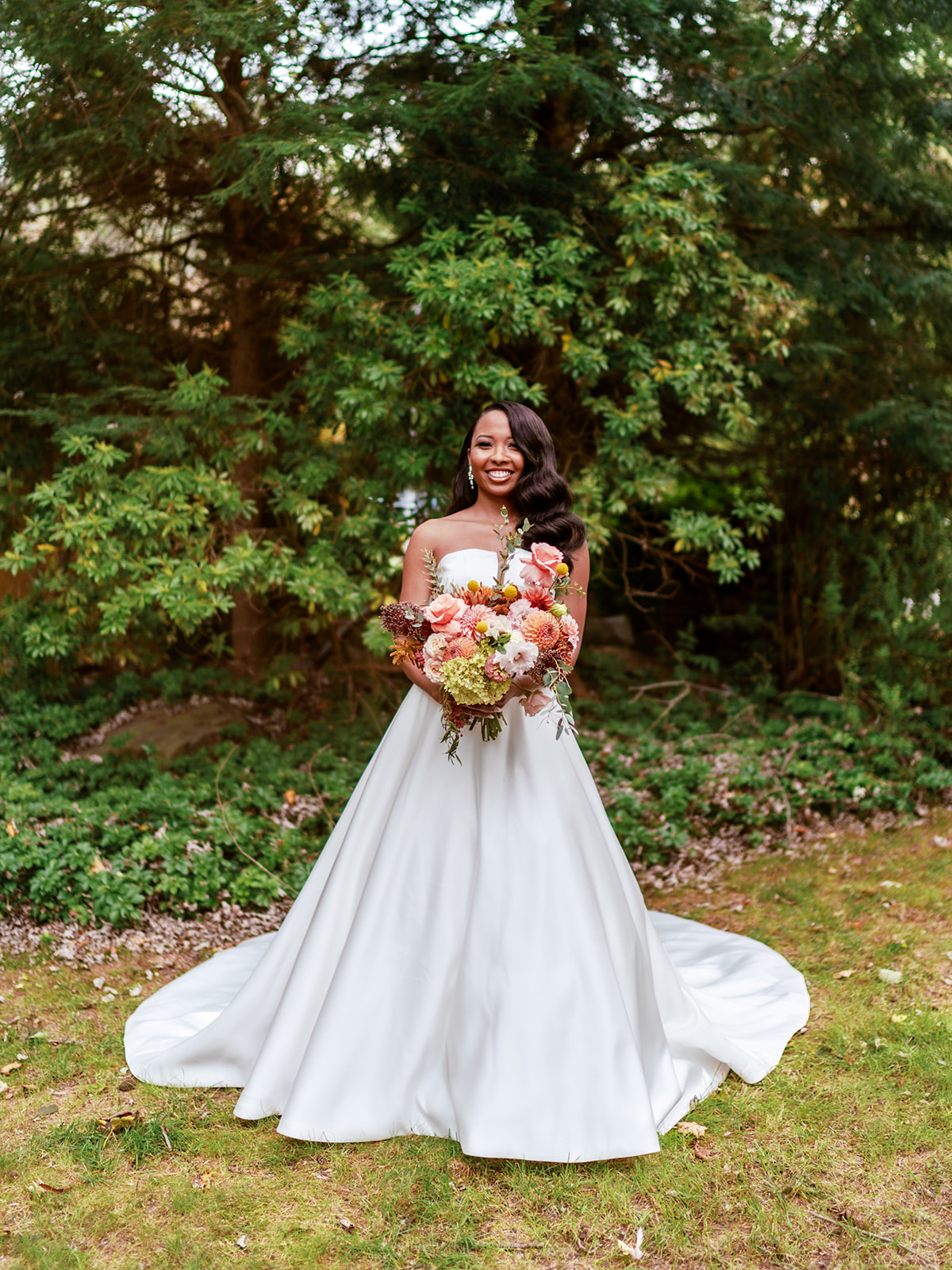 Modern & Colorful Autumn Wedding at Pocono Palms