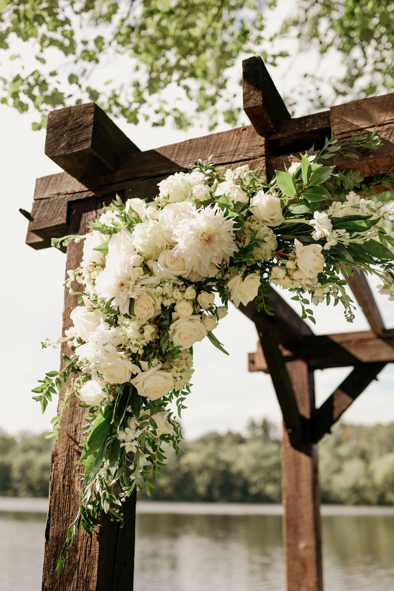 Embracing Nature’s Beauty: A Stunning Fall Wedding in Trout Lake