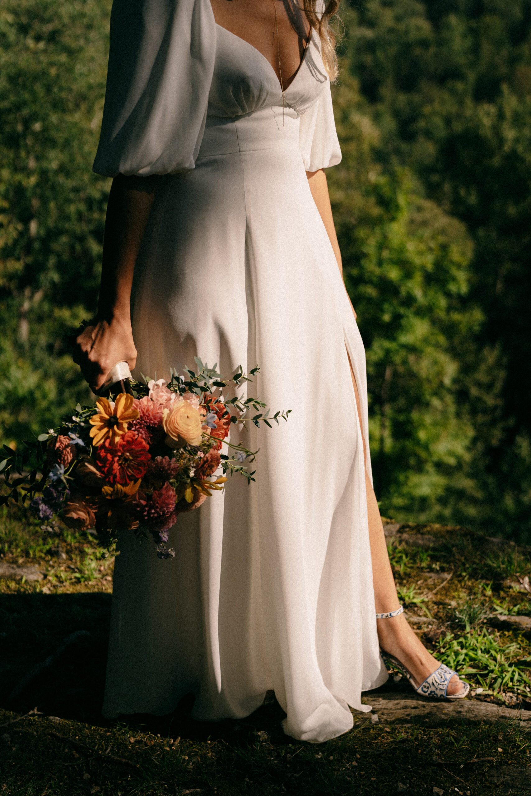 Microwedding with Early Fall Tones