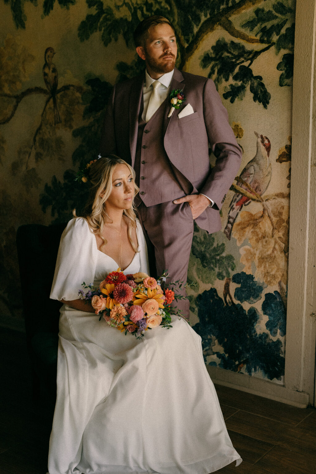 Microwedding with Early Fall Tones