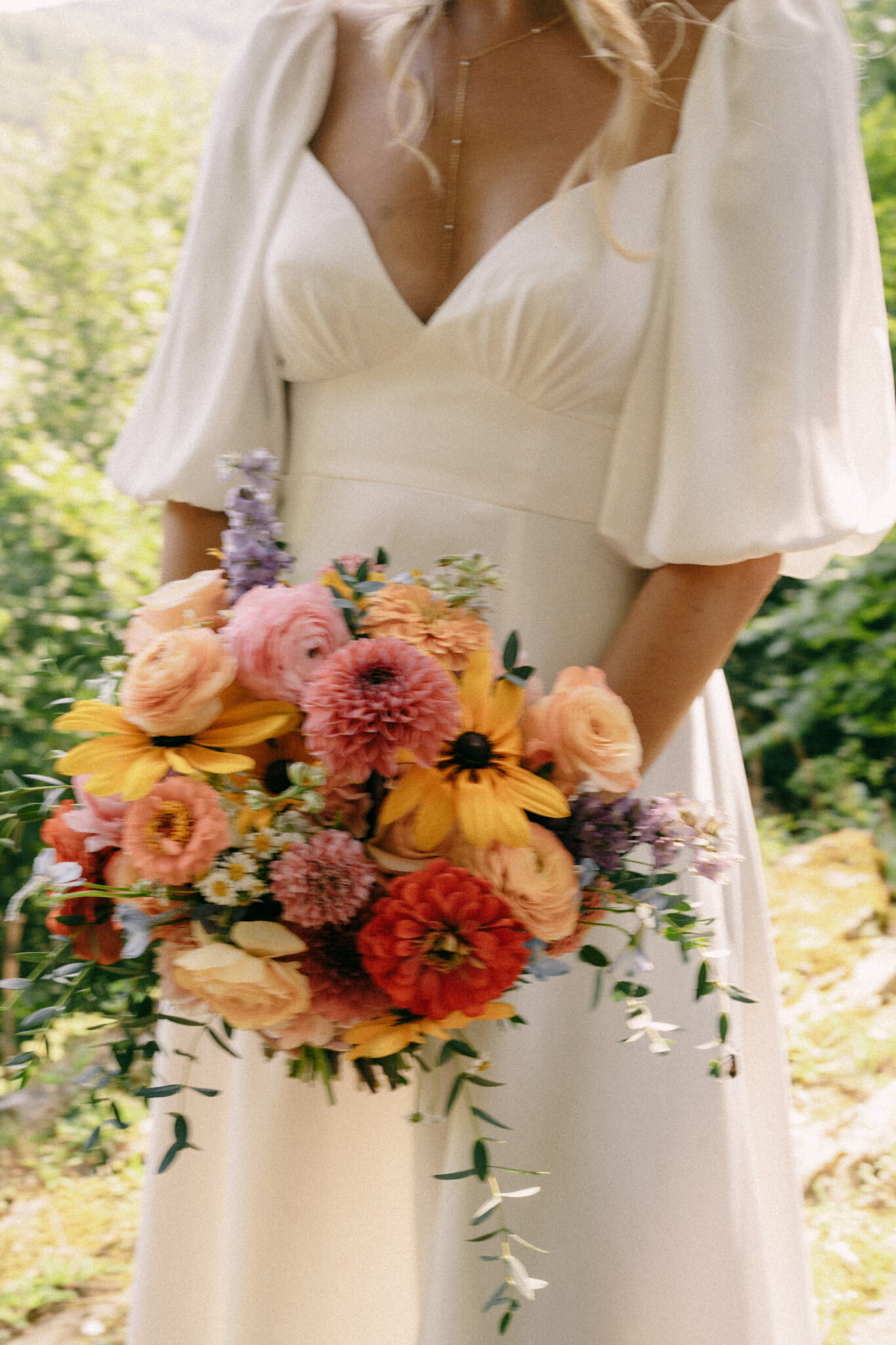 Microwedding with Early Fall Tones