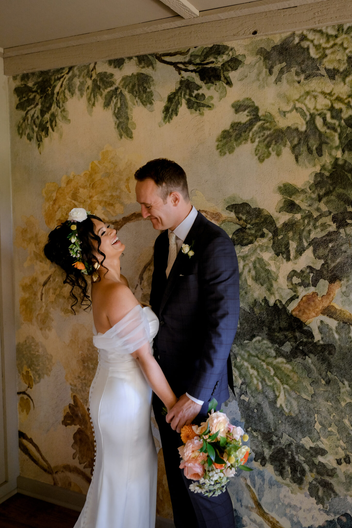 A Colorful Promise Ridge Wedding!